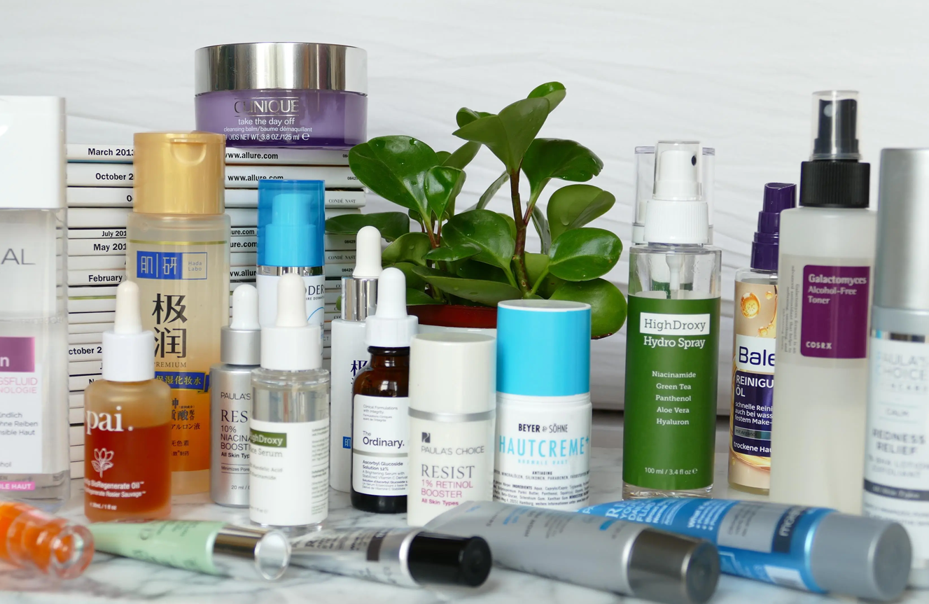 Merk Skincare Terbaik yang Bisa Kamu Coba untuk Kulit Sehat - Moztrip ...